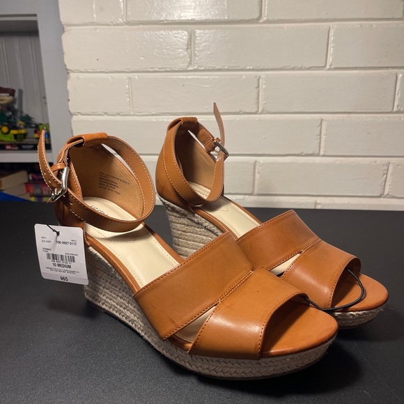 Liz Claiborne | Shoes | Liz Claiborne High Heel Sandals Medium Wedge ...